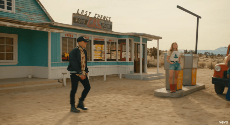 Arizona Zervas – ROXANNE Filming Locations | Global Film Locations